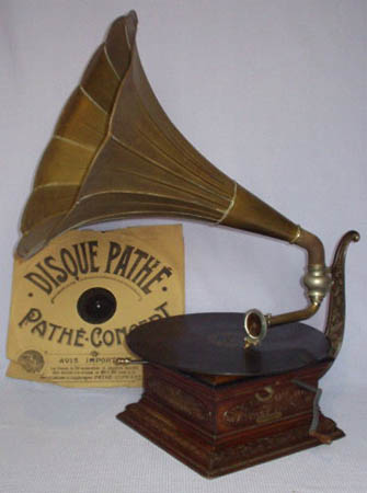 48. Pathé Concert Model A grammofoon